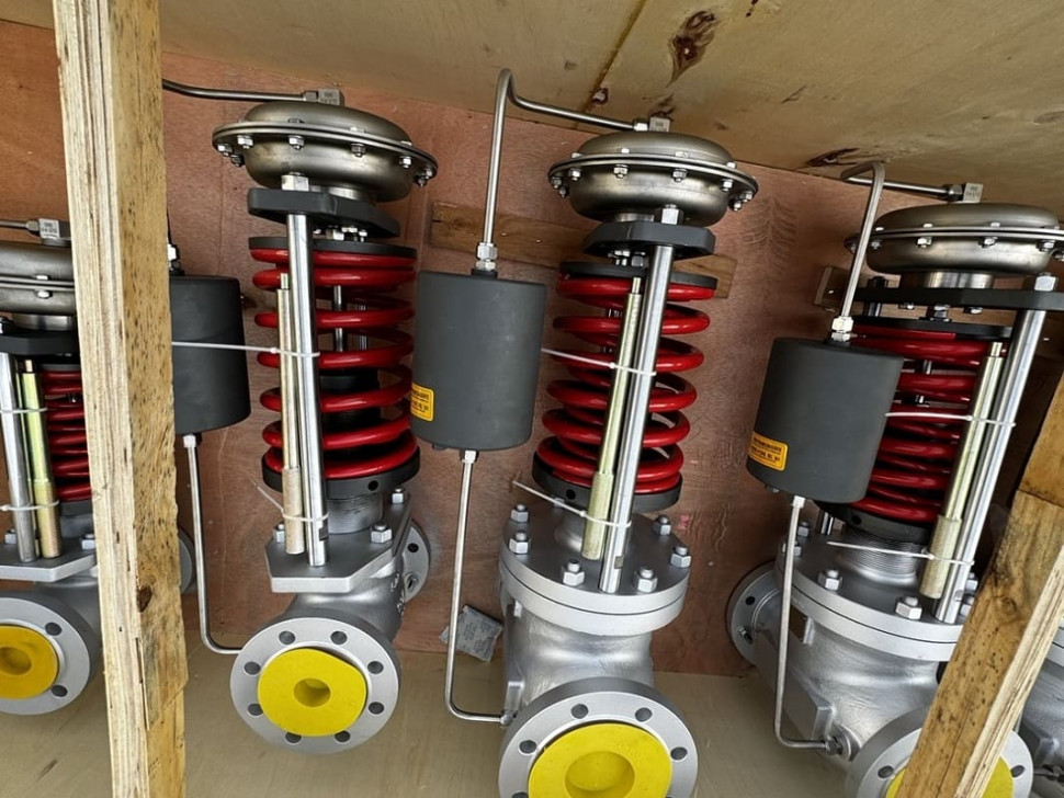 Buy Pressure reducing valve DN100, WCB body, pressure inlet 5 bar ...