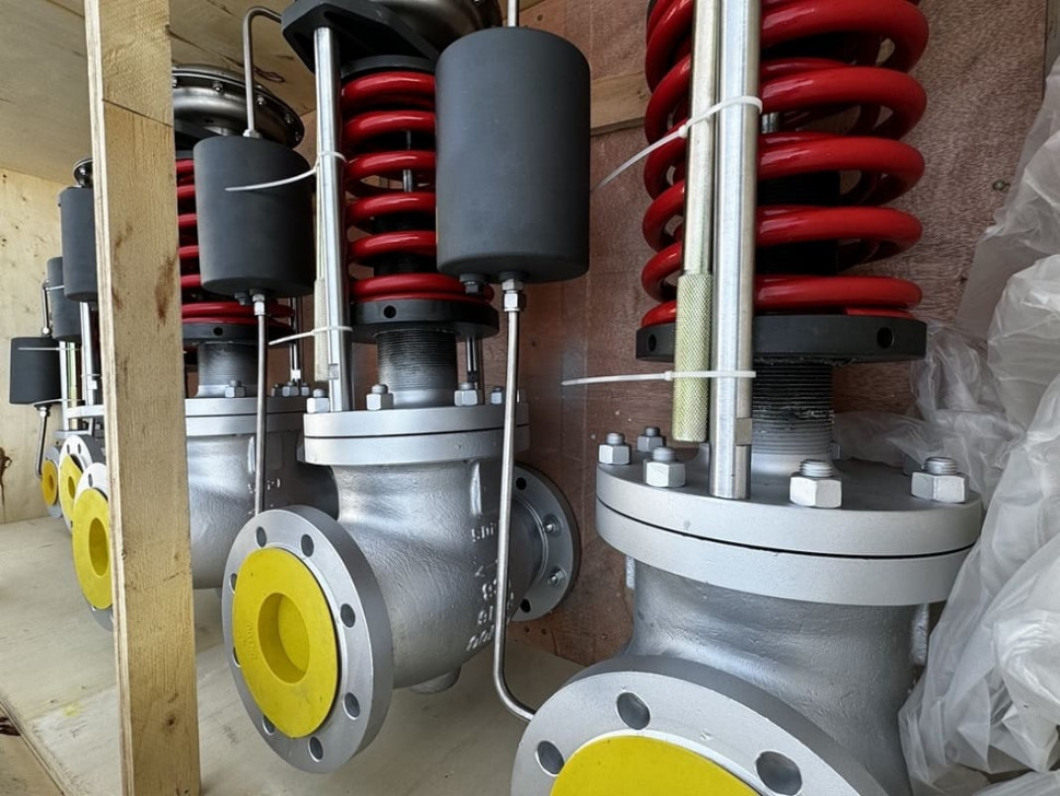 Buy Pressure reducing valve DN50, WCB body, pressure inlet 5 bar outlet ...